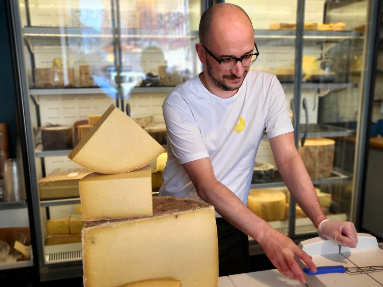 Rolling Cheese Juustokauppa Töölössä – ROLLING CHEESE